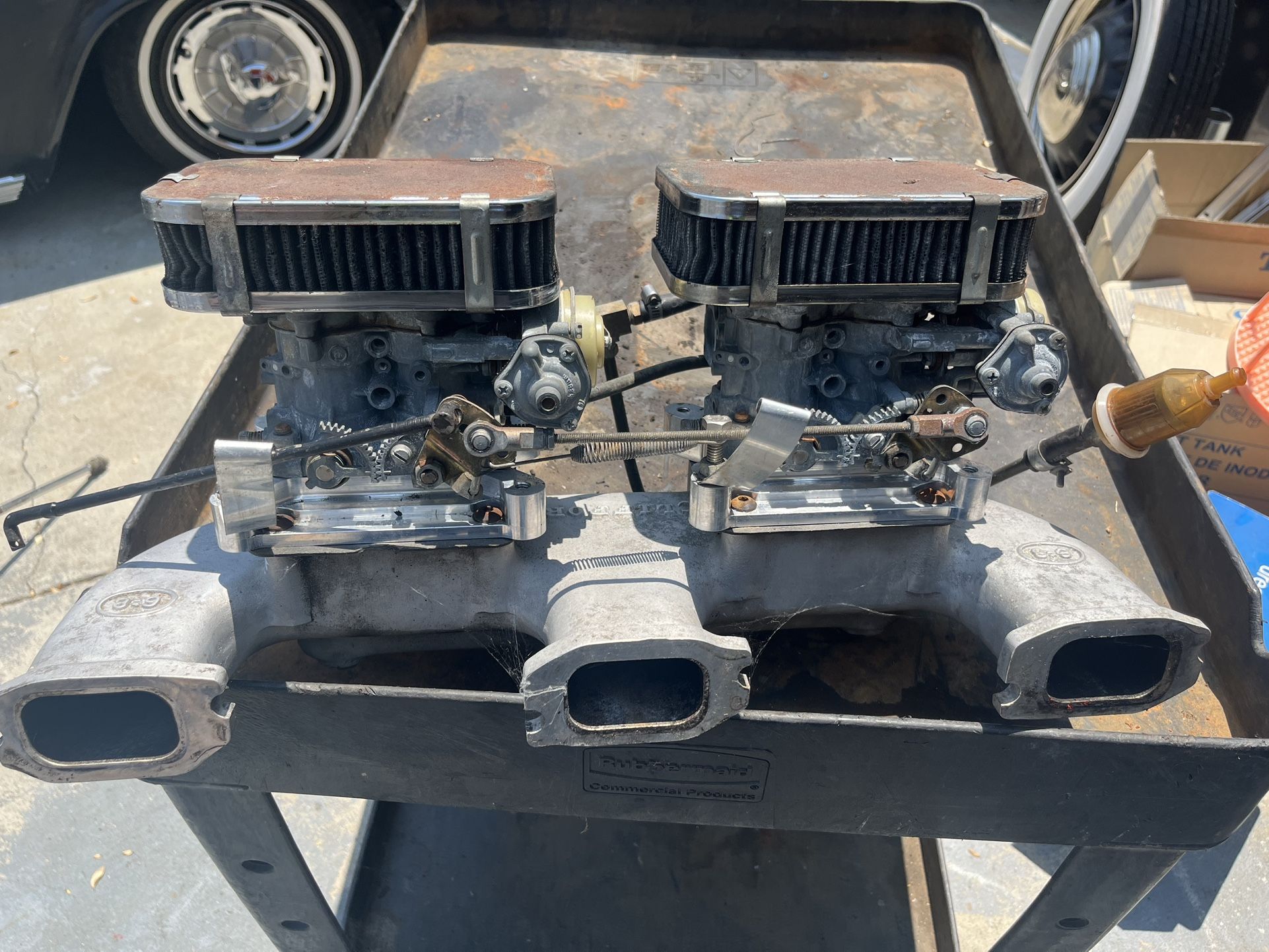 250 292 Chevy Intake + Carbs for Sale in City Of Industry, CA - OfferUp