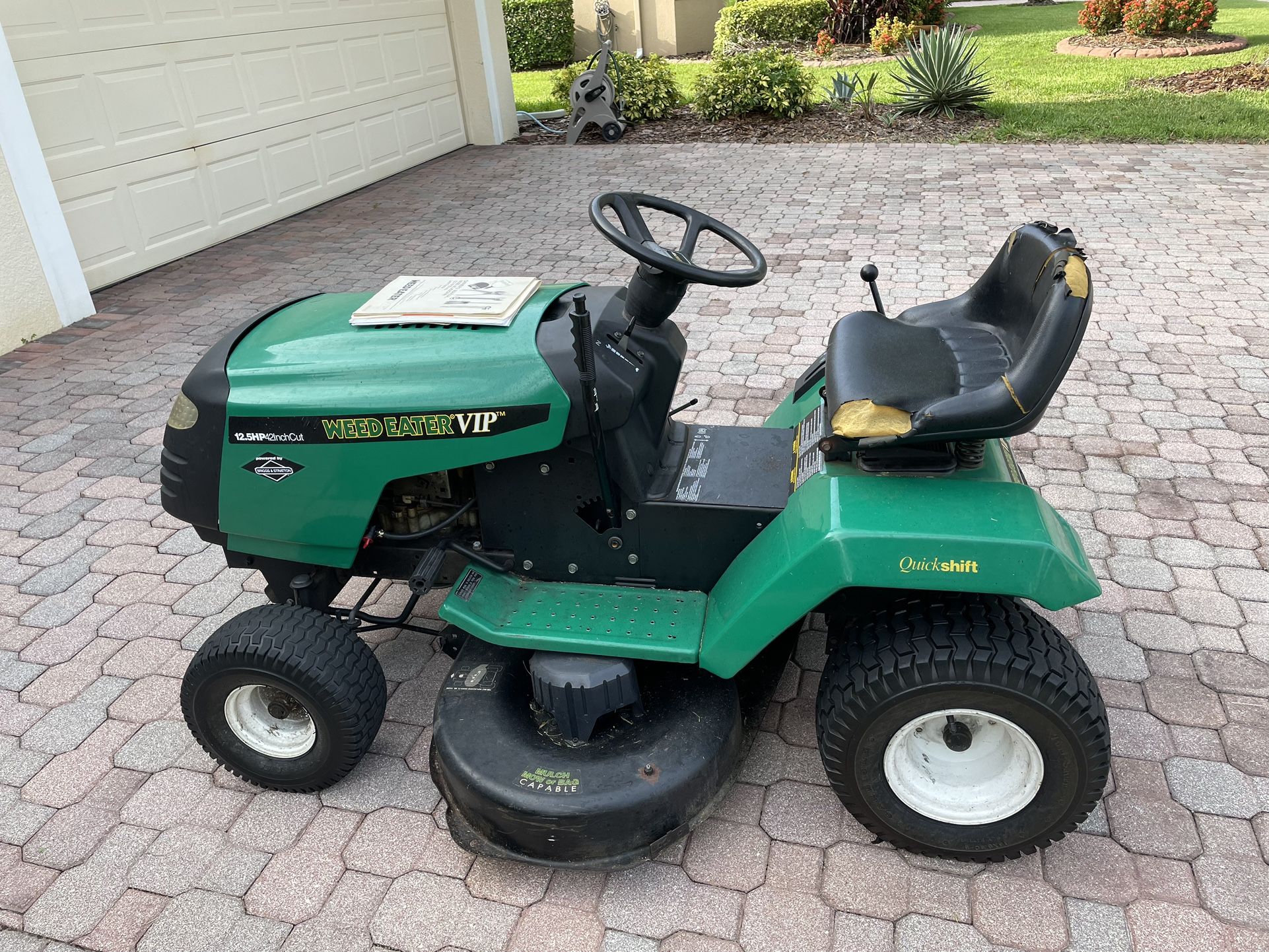 Riding Lawn Tractor 12.5 HP 42 Inch Weed Eater for Sale in Bradenton ...