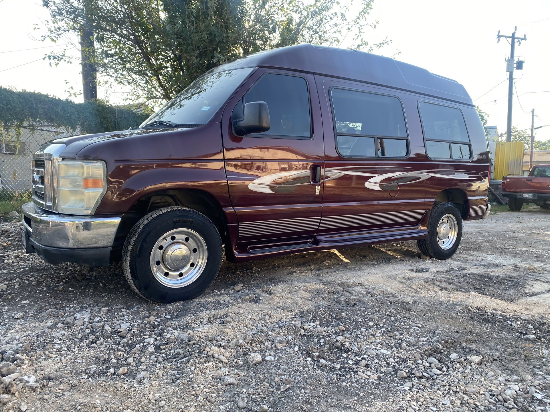 2004 Ford Econoline for Sale in San Antonio, TX - OfferUp
