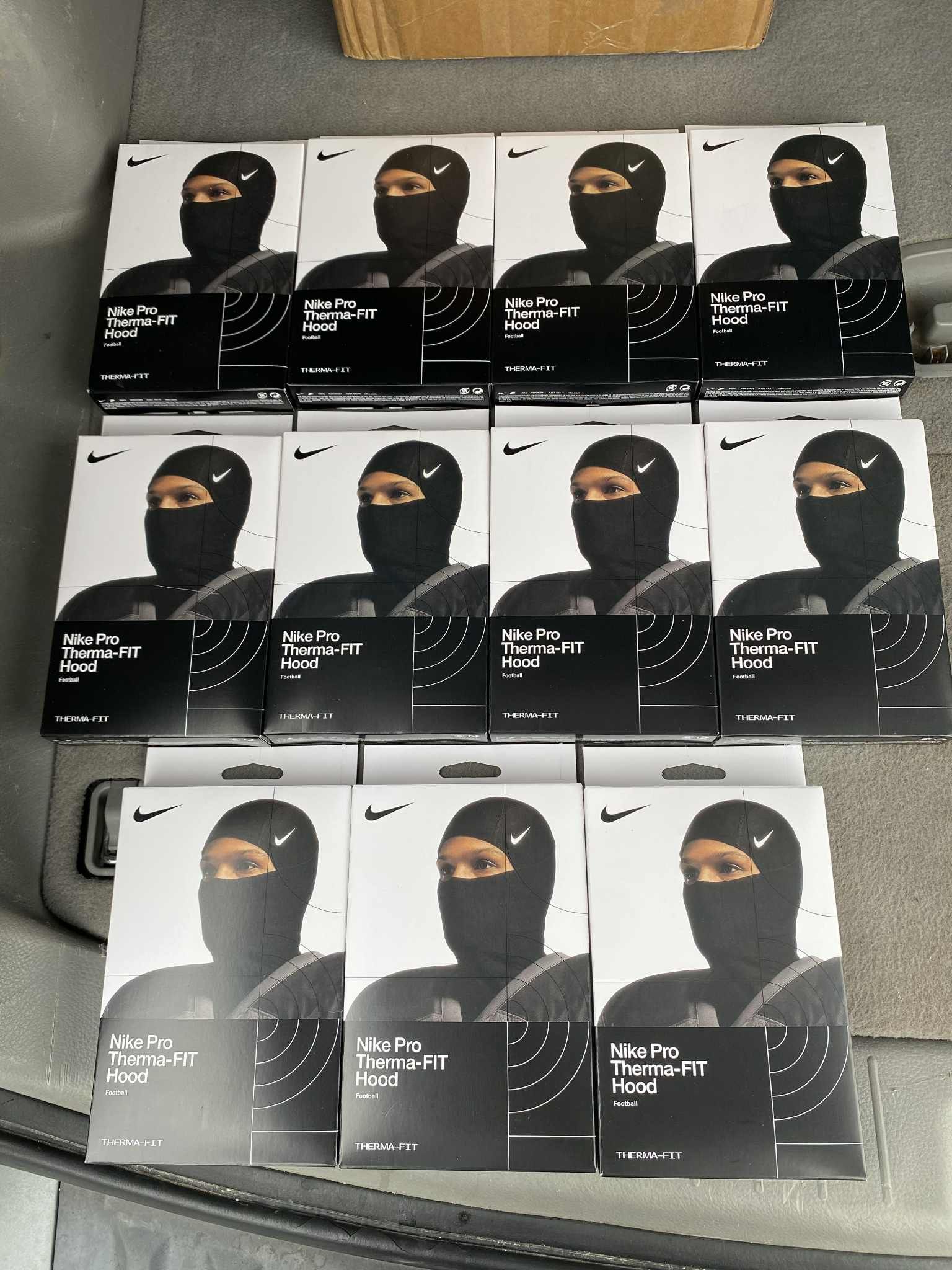 Nike Ski Mask for Sale in Las Vegas, NV - OfferUp