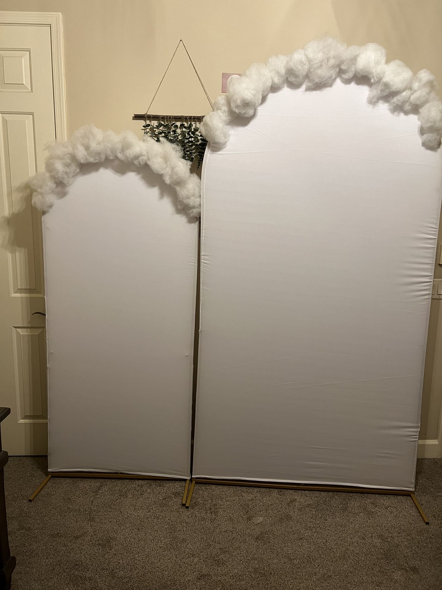 2 Gold Metal Arch backdrops with Removable white Spandex for Sale in ...