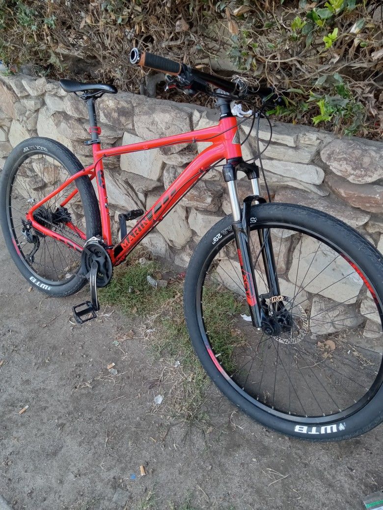 2018 Red Marin Rock Springs 1 Hardtail 29er Mountain Bike for Sale in ...