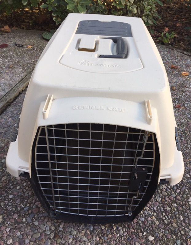 Petmate Kennel Cab & Pet Carrier for Sale in Pleasanton, CA - OfferUp