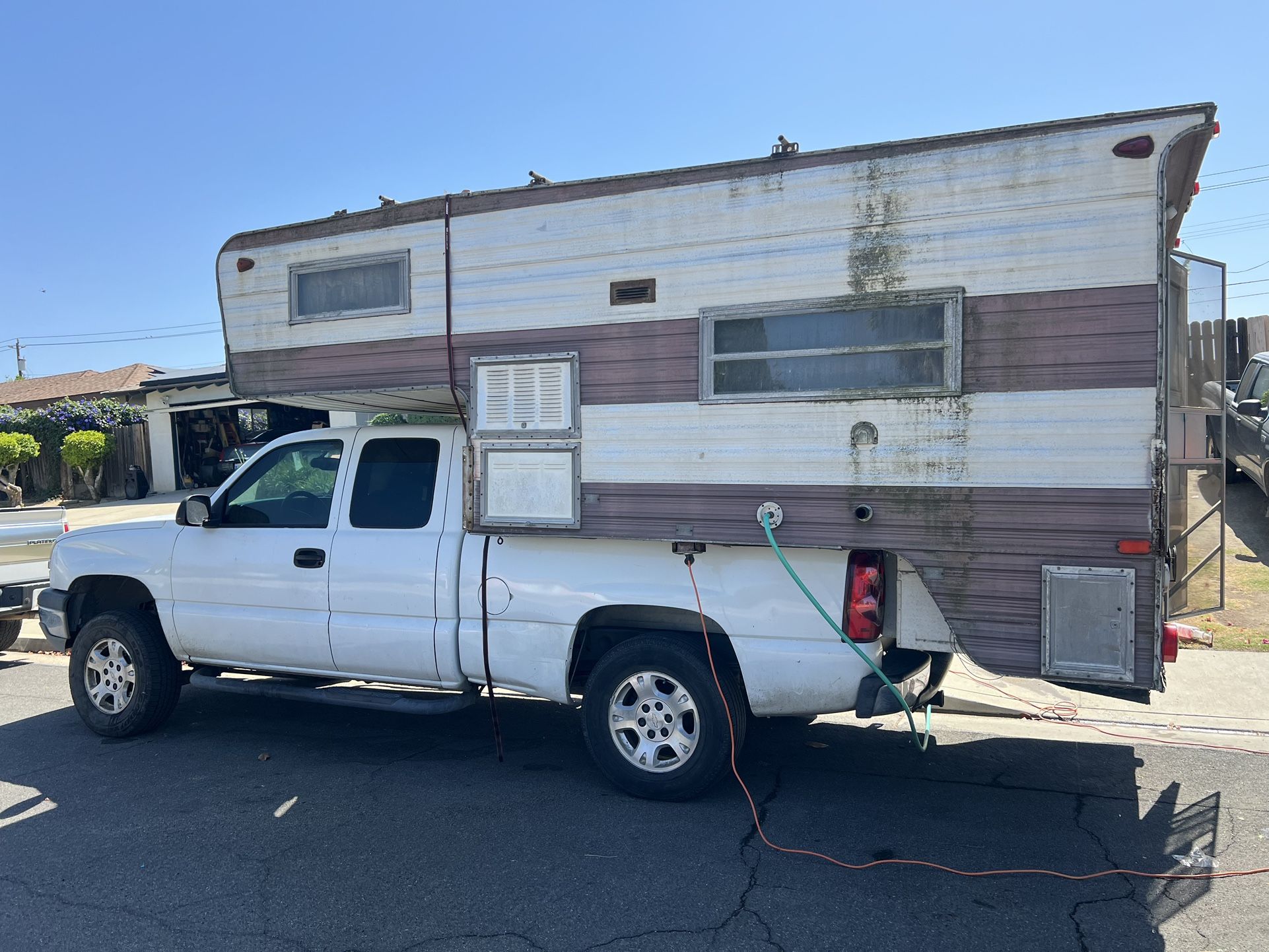 Cab Over Camper for Sale in Bakersfield, CA - OfferUp