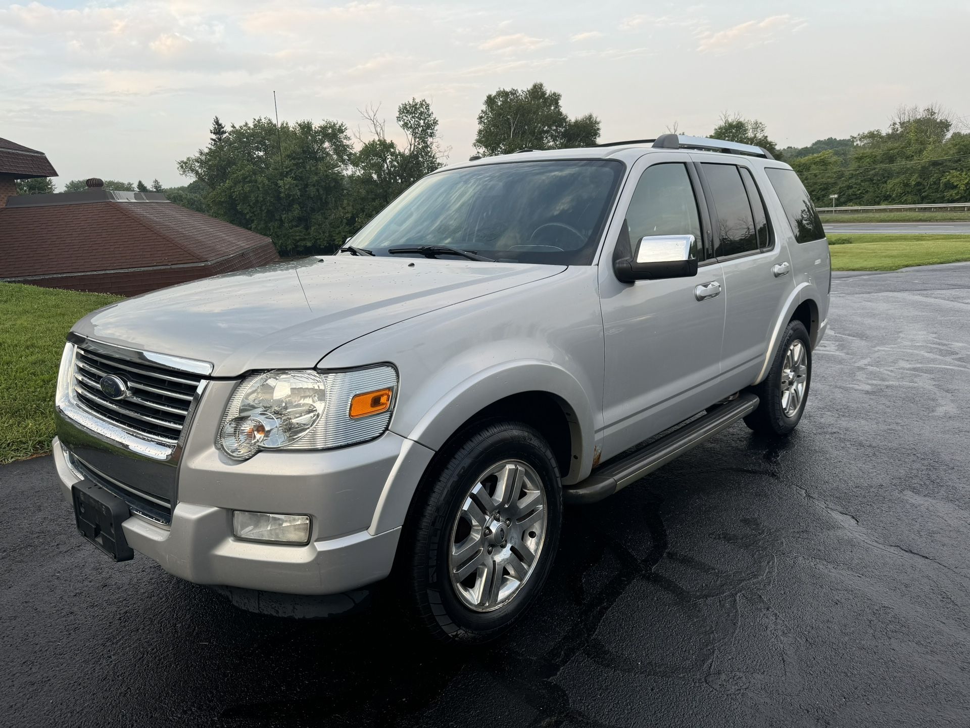 2009 Ford Explorer for Sale in Cromwell, CT - OfferUp