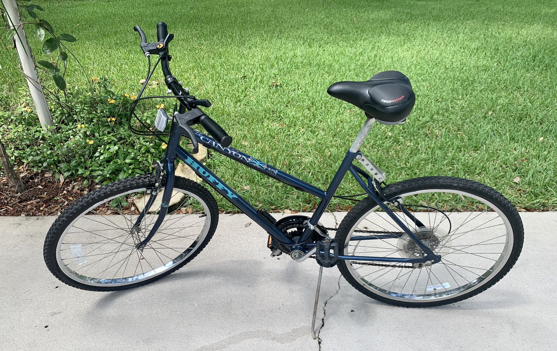 Huffy Canyon 15 speed mountain bike for Sale in Lake Alfred, FL - OfferUp