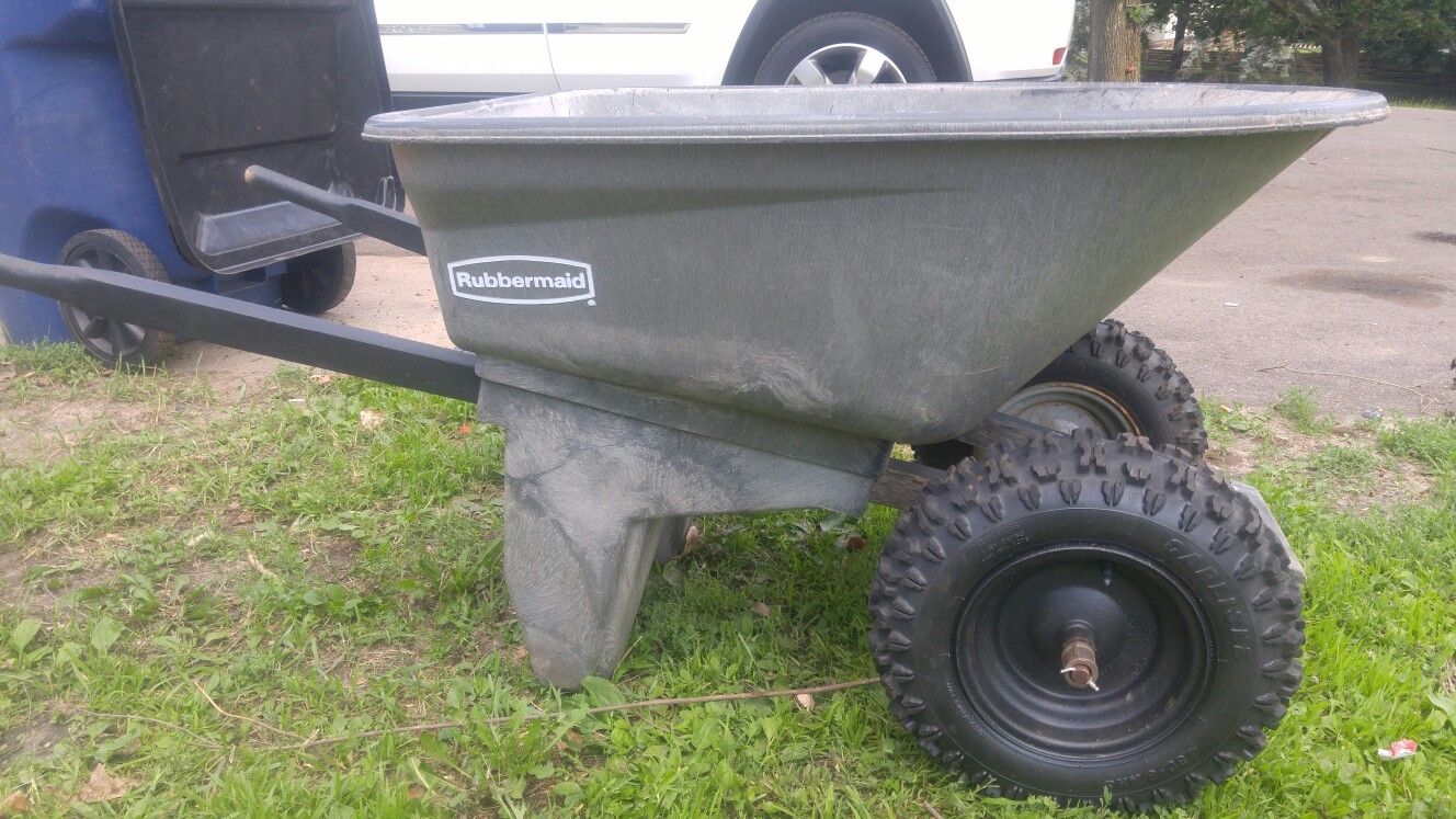 Commercial Rubbermaid wheelbarrow for Sale in Burnsville, MN - OfferUp