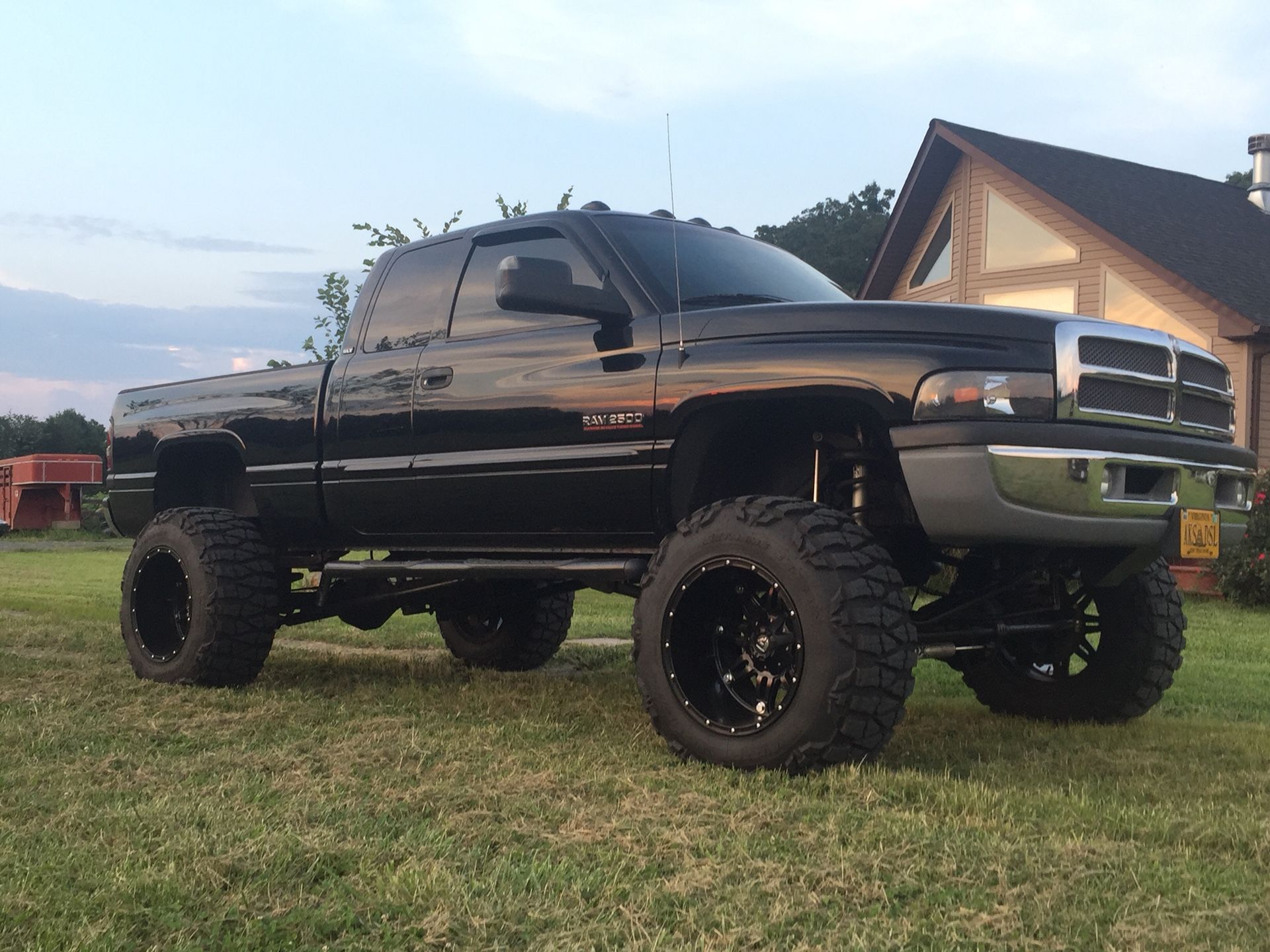 01 Dodge Cummins Lifted