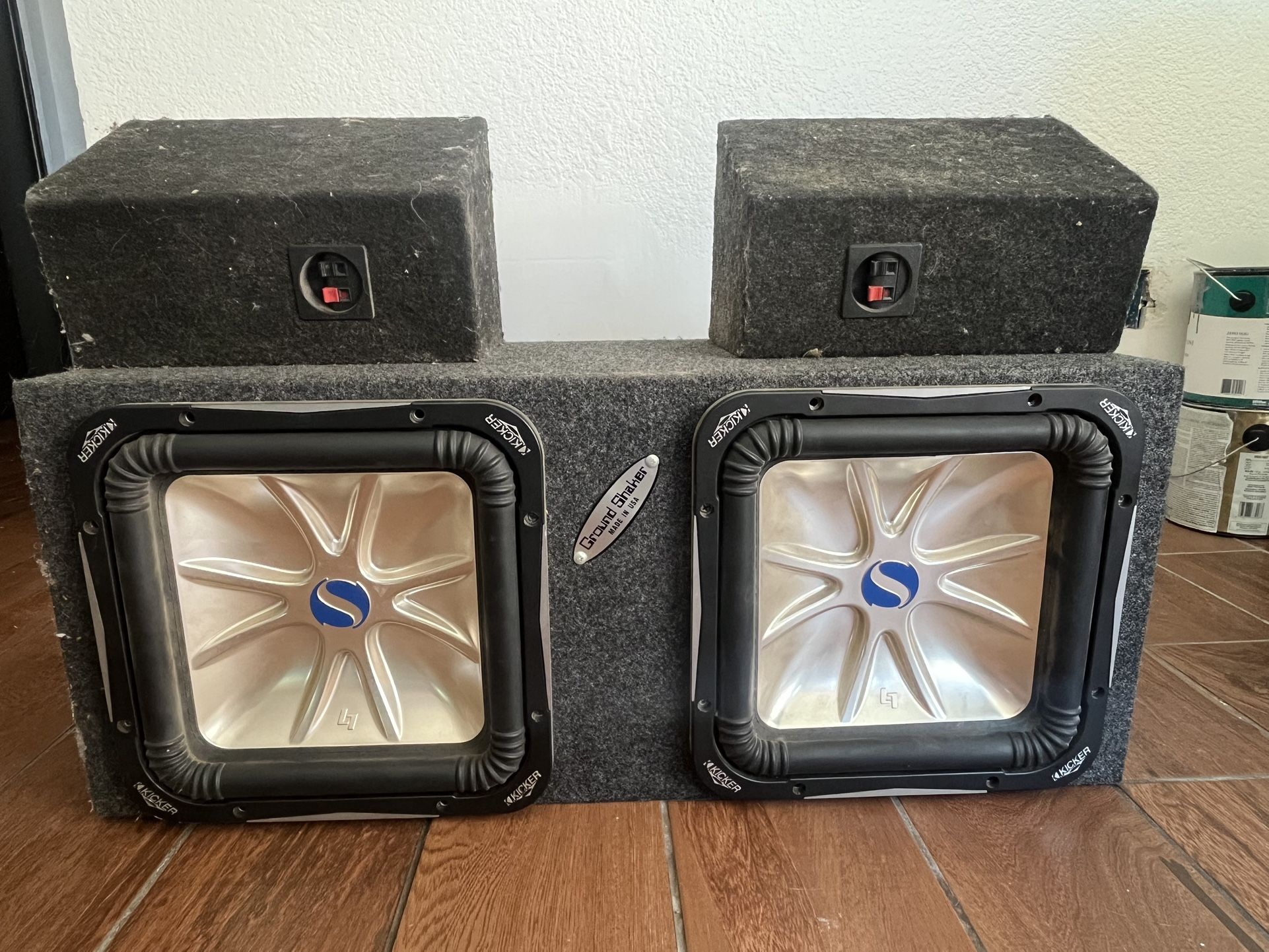 Kicker Subwoofers , Groundshaker Box for Sale in Moreno Valley, CA ...