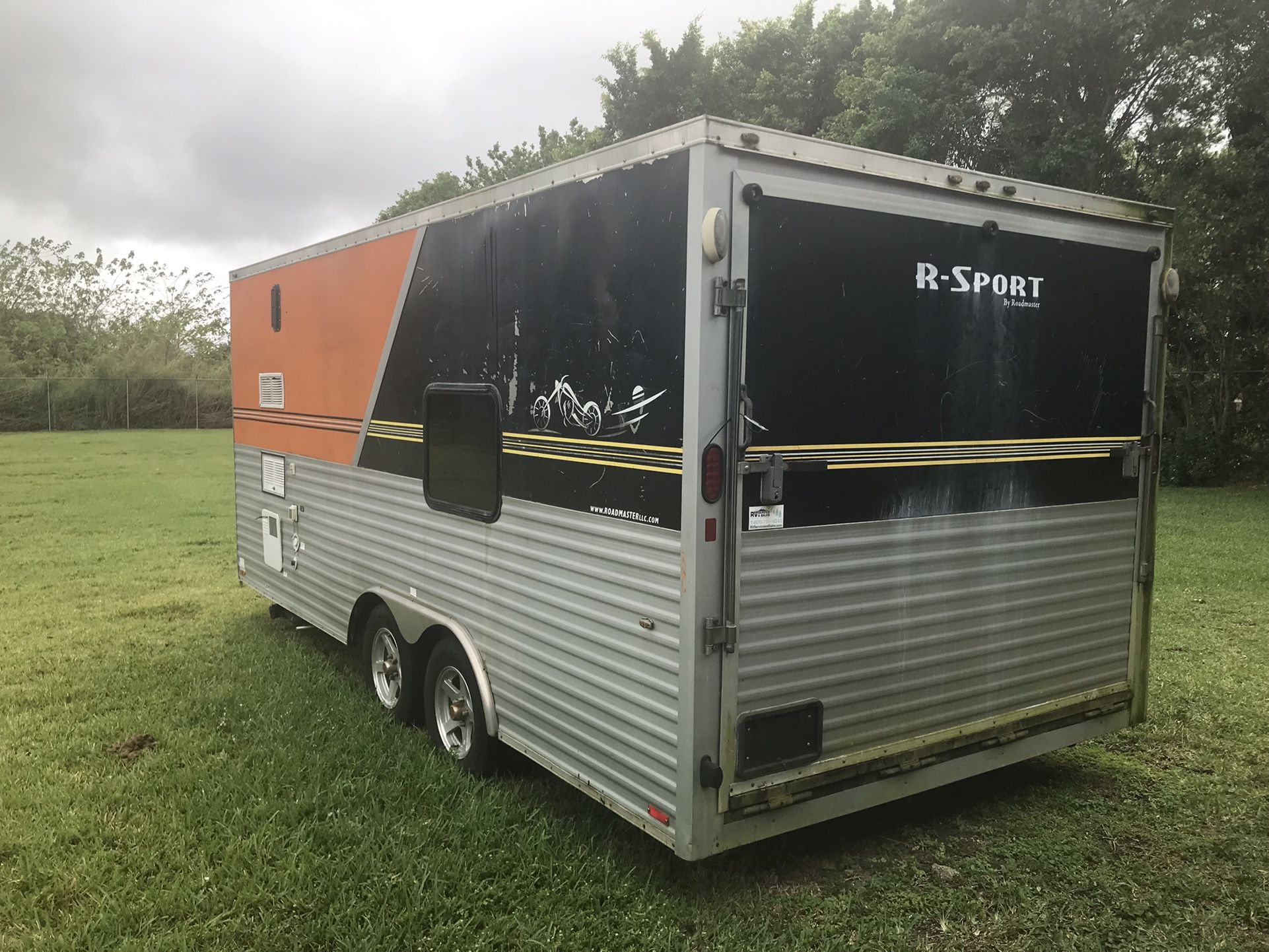 2008 Roadmaster Rv toy hauler for Sale in Hialeah, FL - OfferUp