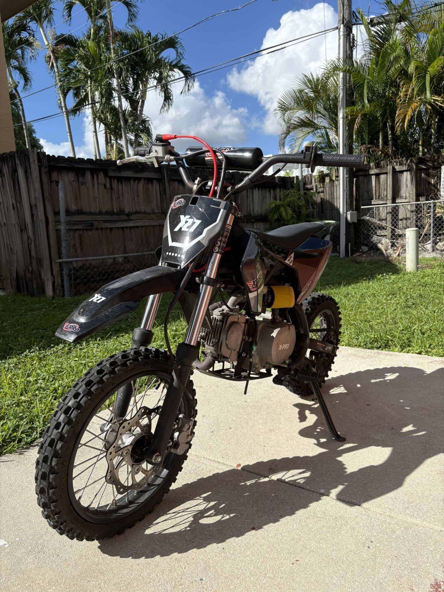 Xpro 125cc Dirt Bike for Sale in Hialeah, FL - OfferUp