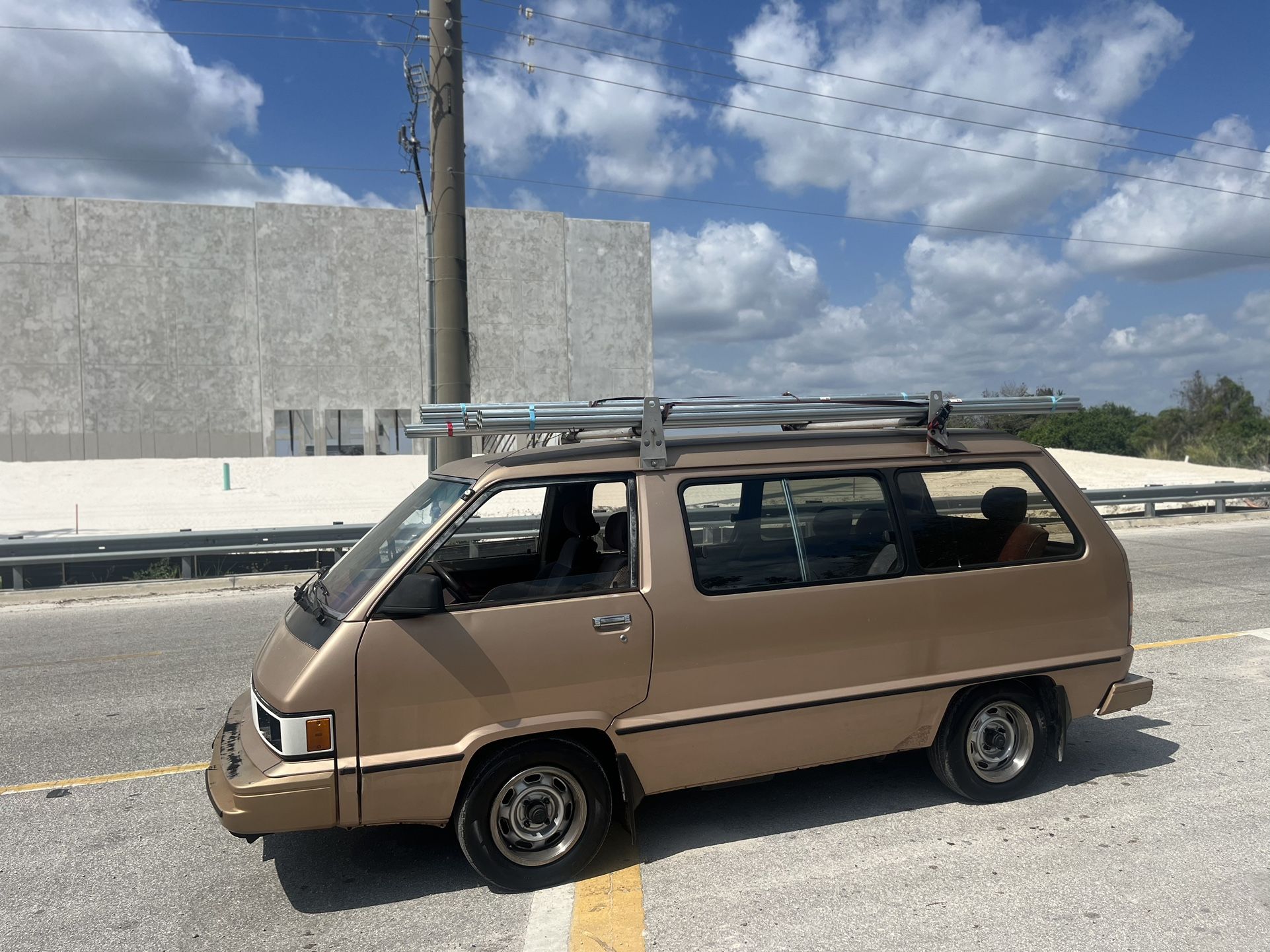 1985 Toyota Van for Sale in Hialeah, FL - OfferUp