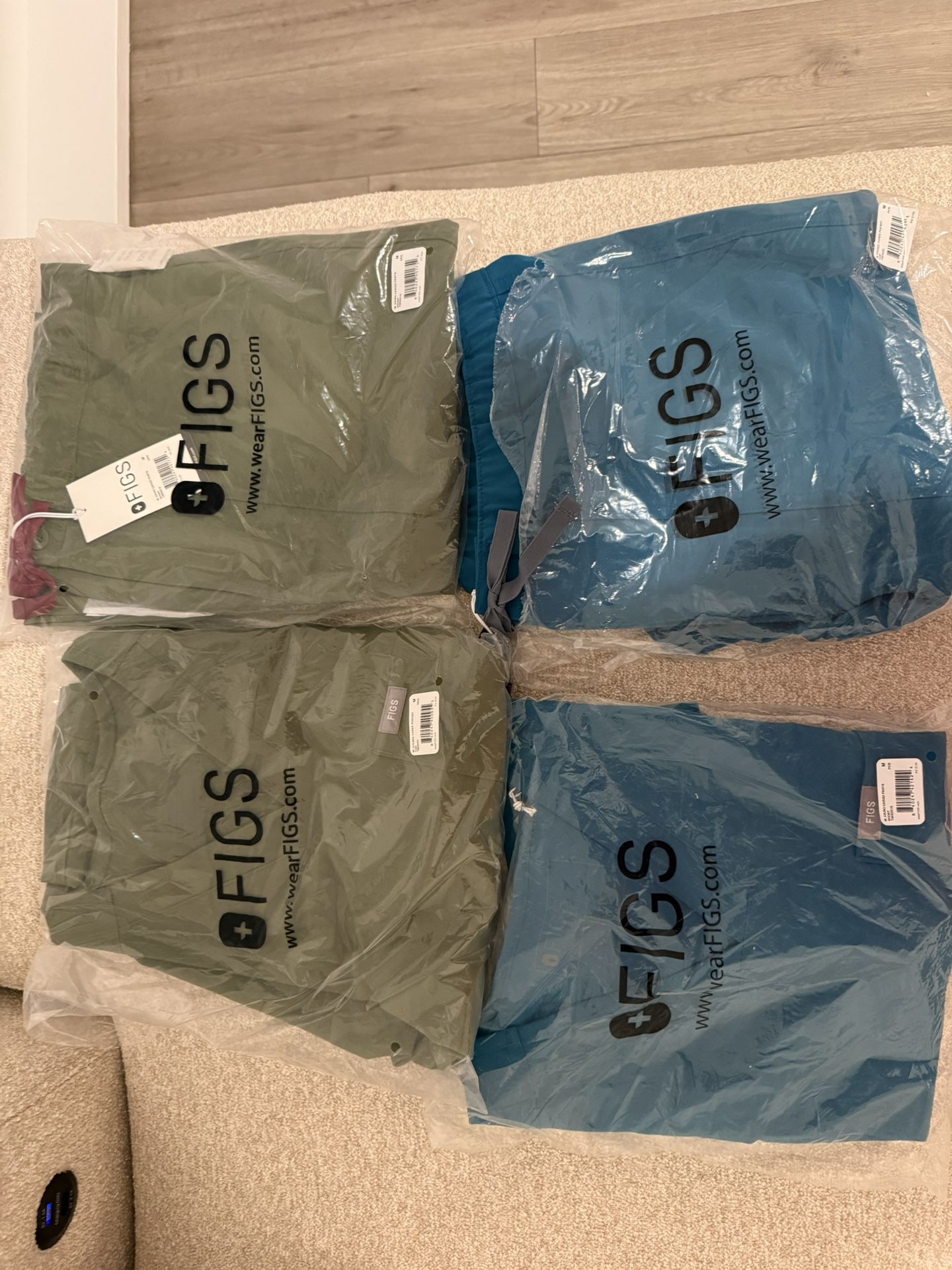 FIGS Men's Scrubs - DARK OLIVE, PACIFIC BLUE for Sale in Las Vegas, NV ...