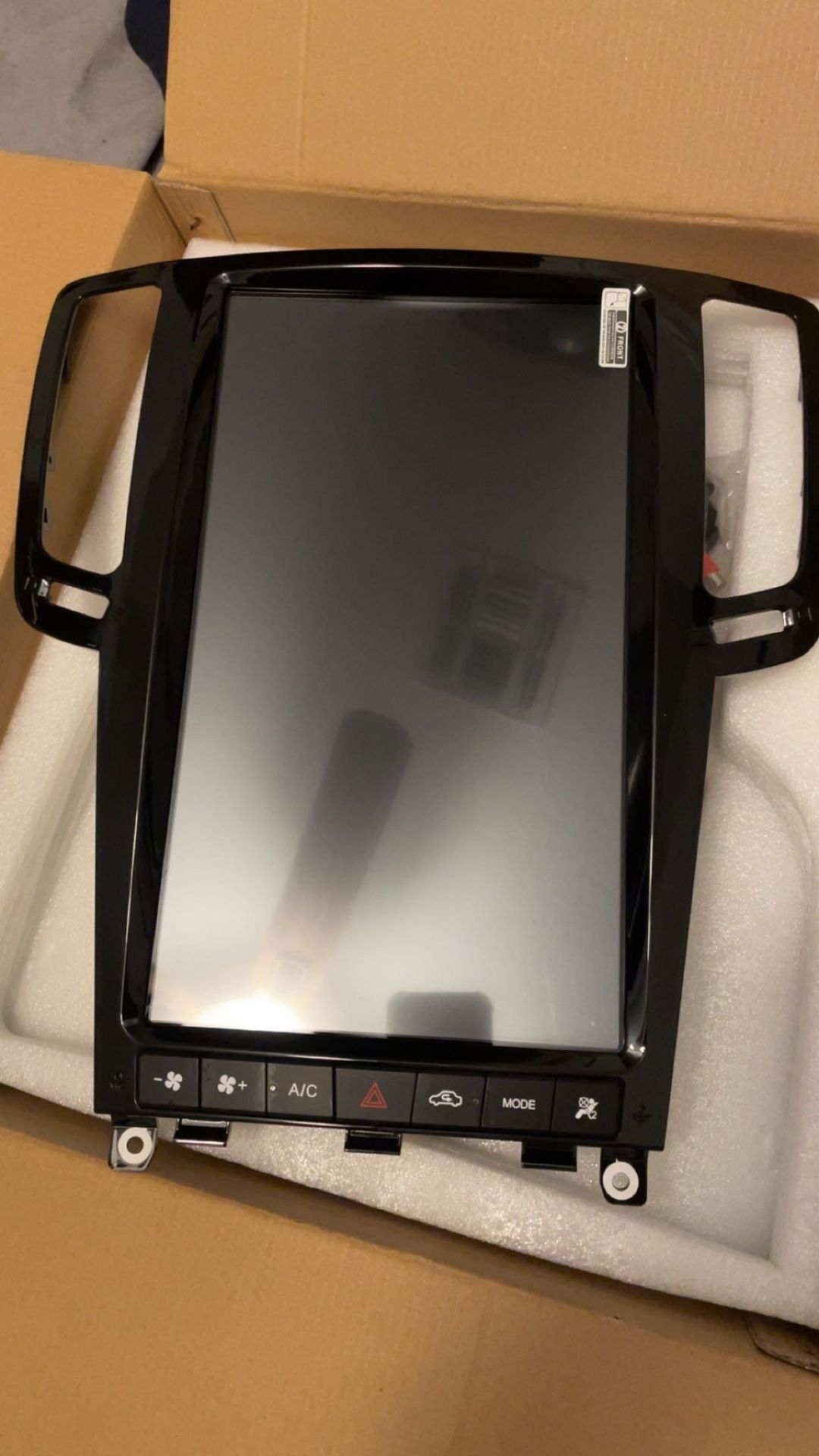 Infiniti Tesla Screen for Sale in Surprise, AZ - OfferUp