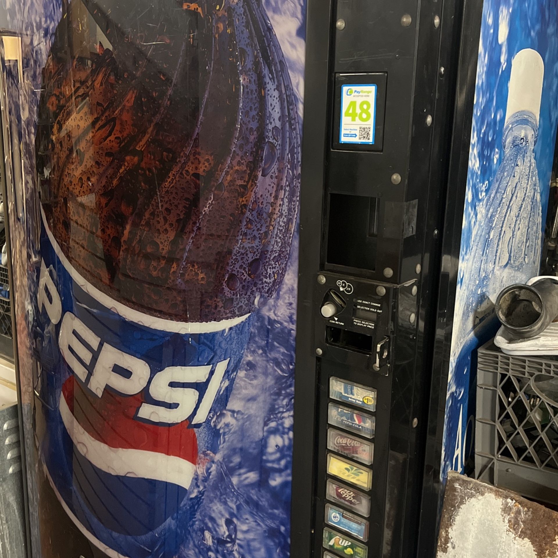 Vendo Soda Vending Machine Vendo 720 for Sale in Lincoln Acres, CA - OfferUp