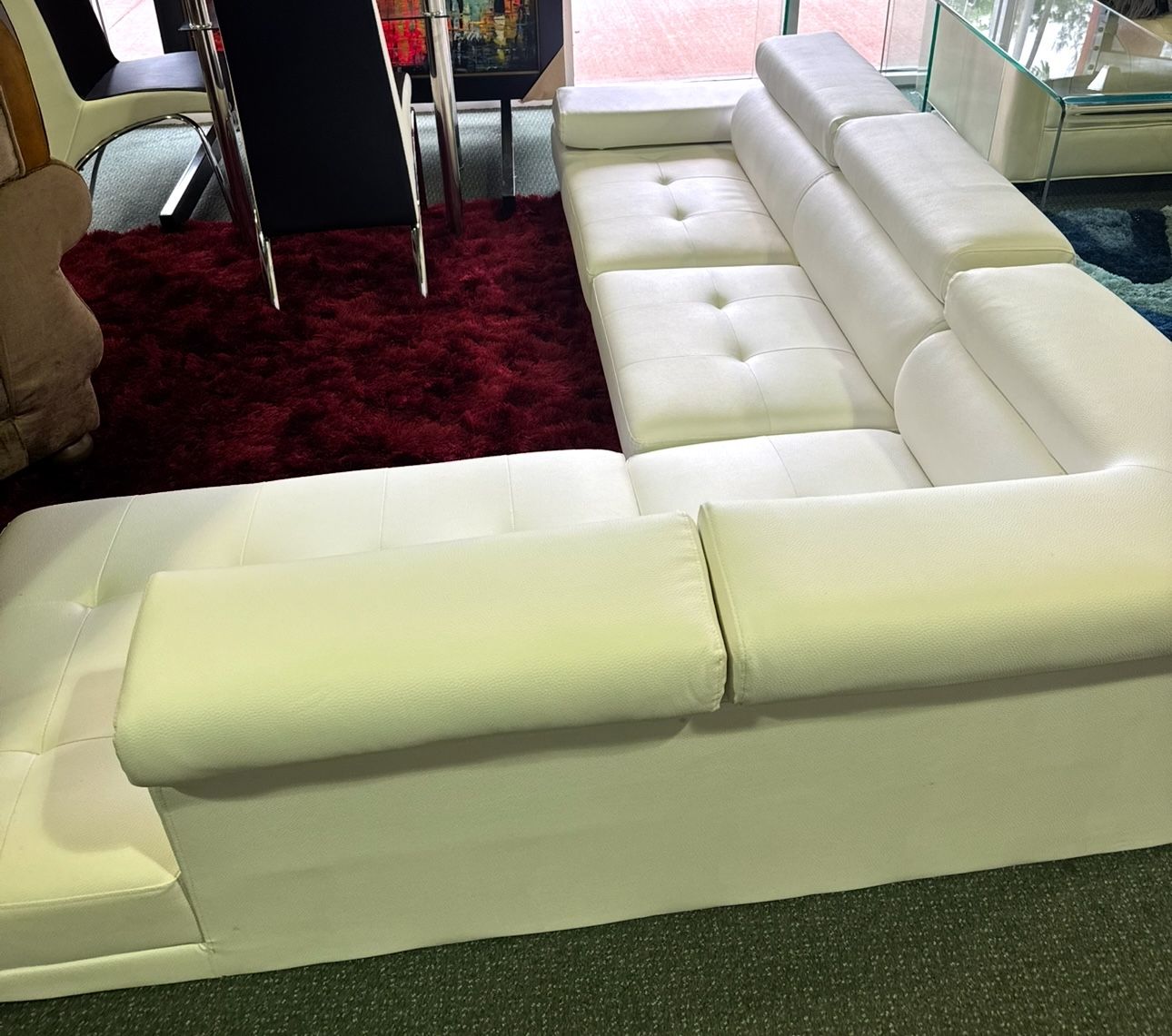 WHITE sectional - MODERN for Sale in Miami, FL - OfferUp