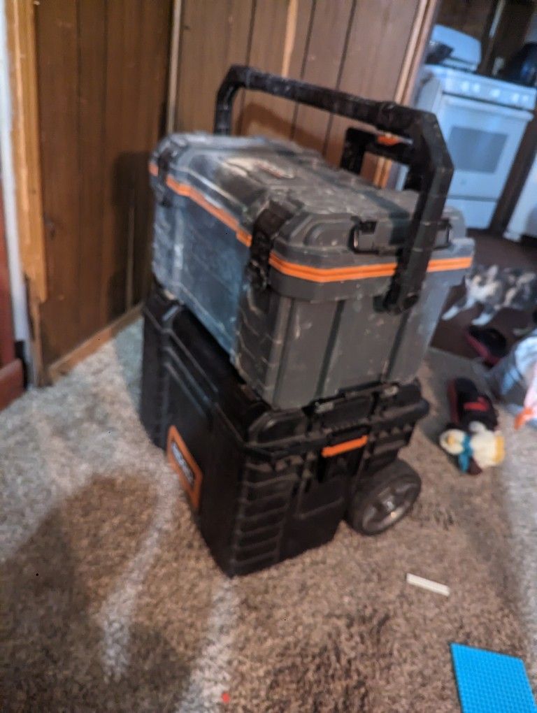 Ridgid Brand.Super Nice Storage Box With Wheels. for Sale in Timbercrk ...