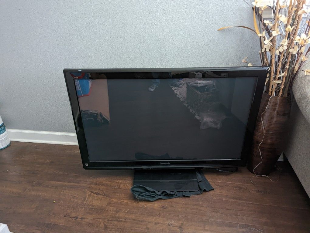 46" Panasonic Viera Plasma HDYV for Sale in San Antonio, TX - OfferUp
