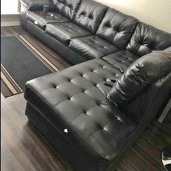 lN STOCK Alliston Gray RAF Sectional by Ashley Furniture for Sale in Bowie MD OfferUp
