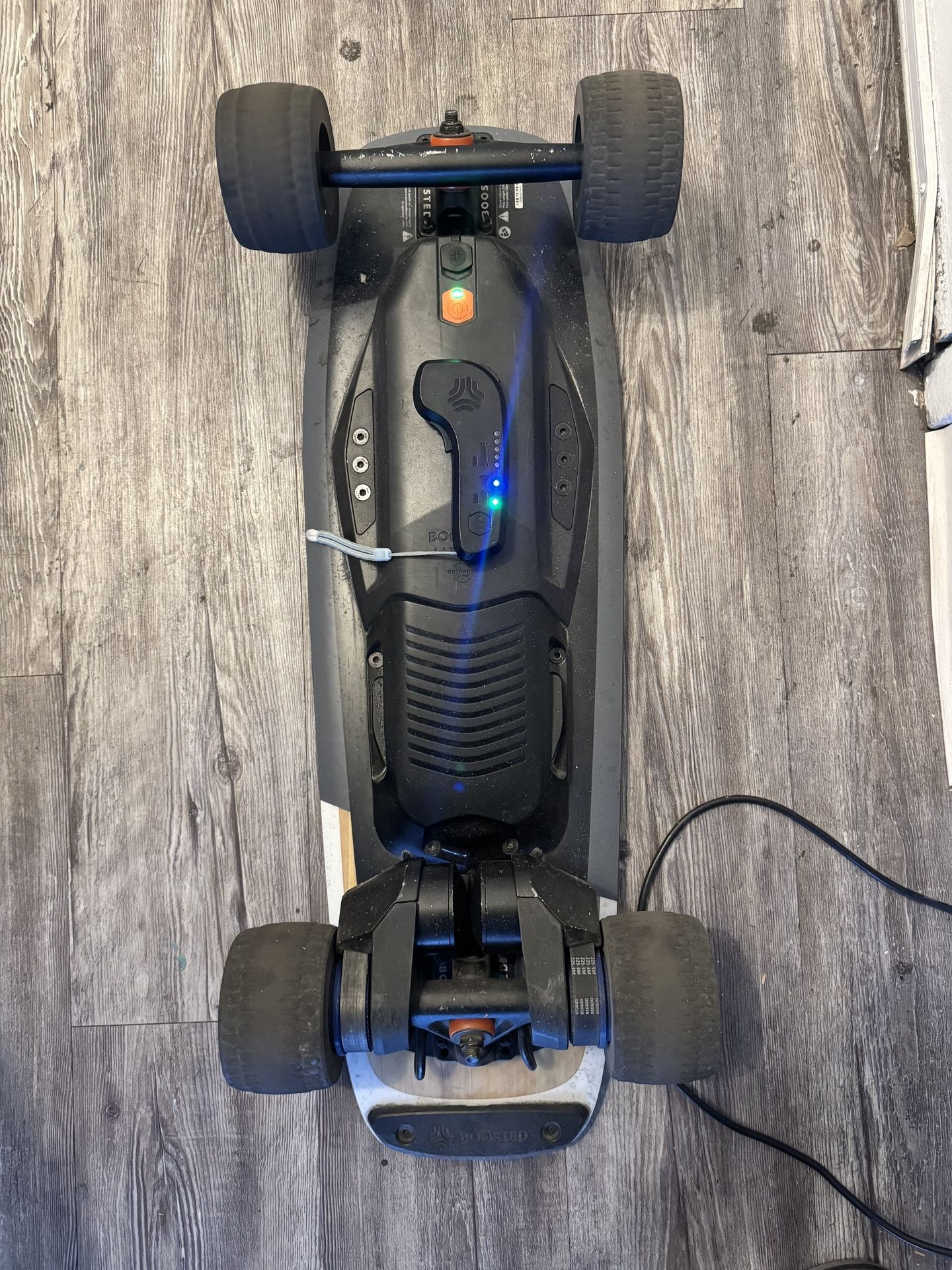 Boosted Board Mini X - 20mph, 14-Mile Range, Smooth Ride for Sale in ...