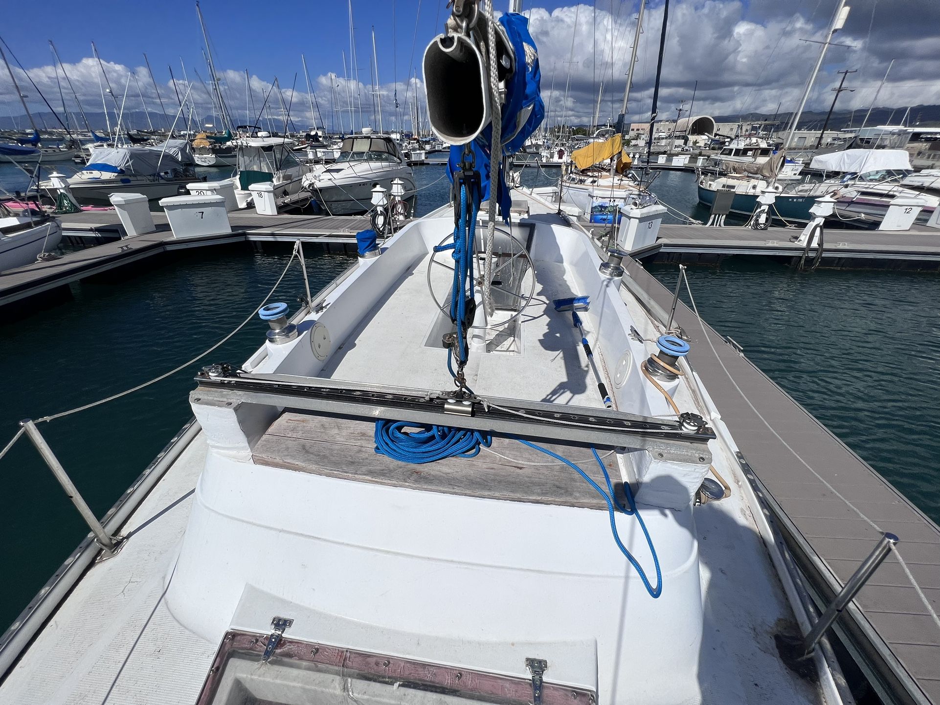 Coronado 35 Ft Sailboat for Sale in Honolulu, HI - OfferUp