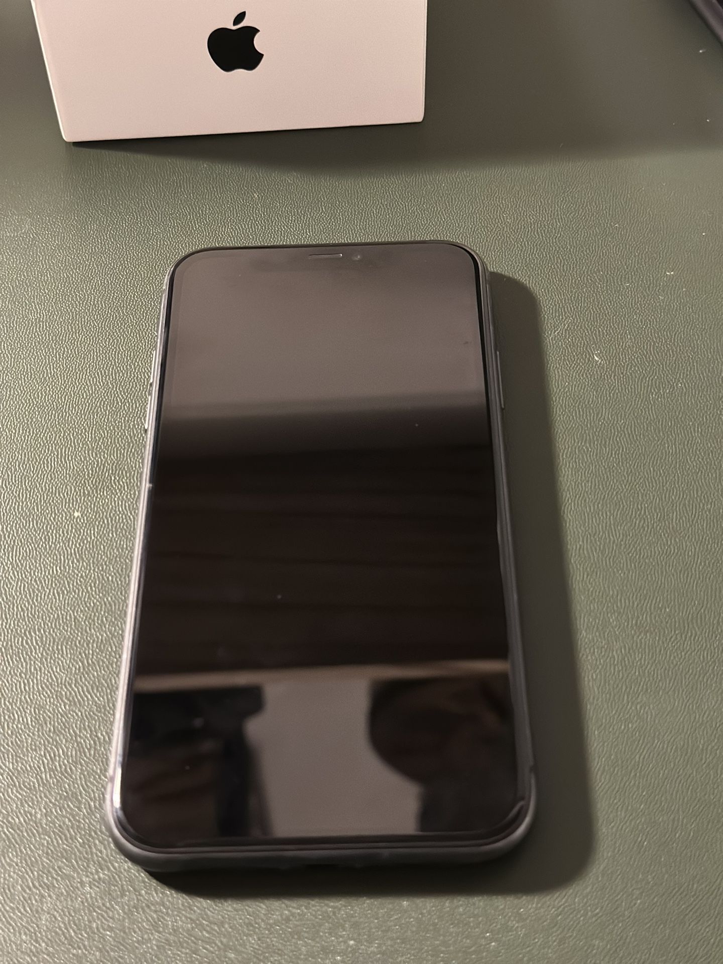 iPhone 11 Black 64g for Sale in Los Gatos, CA - OfferUp