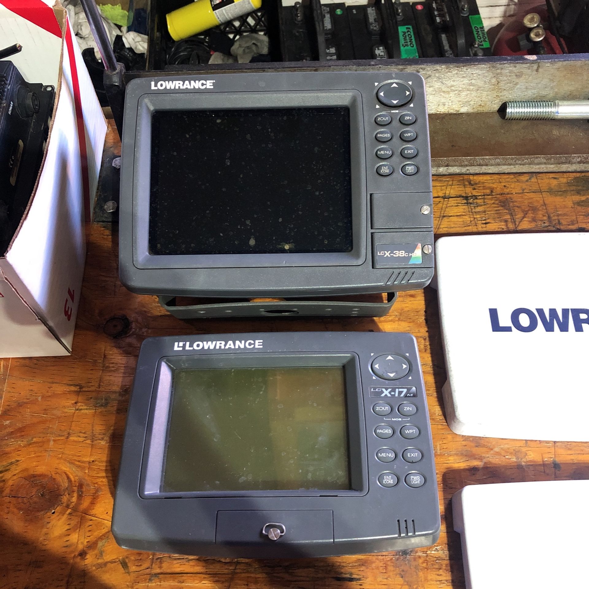 2 Lowrance Graphs for Sale in Goodyear, AZ - OfferUp