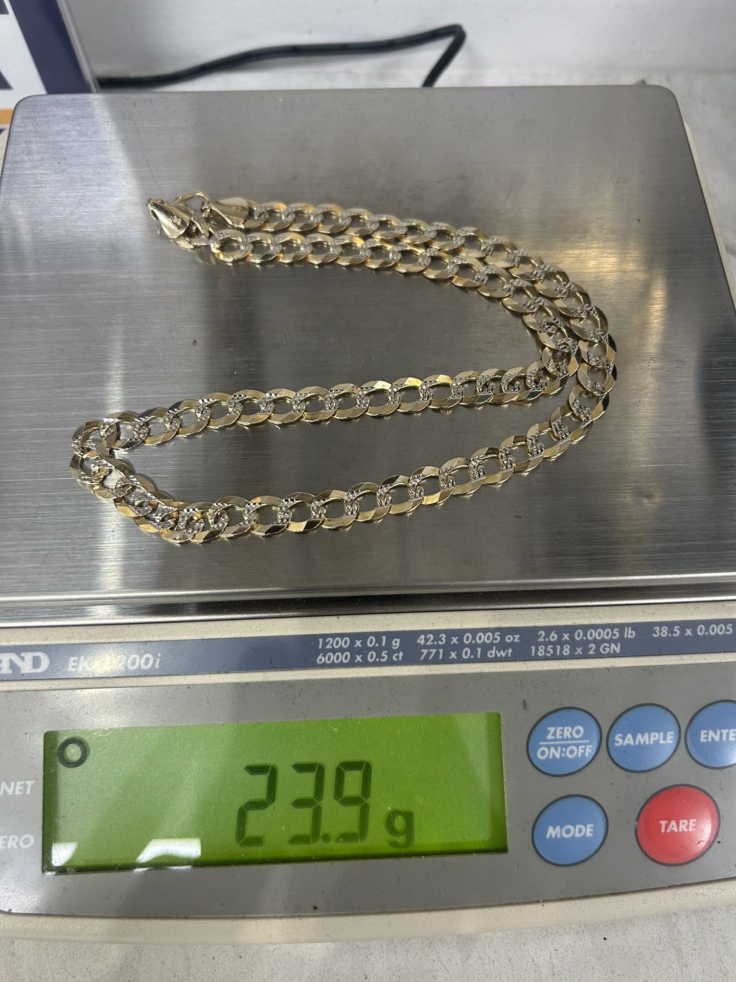 Diamond Cut Curb Chain 10KT (8.2mm) for Sale in Belle Isle, FL - OfferUp