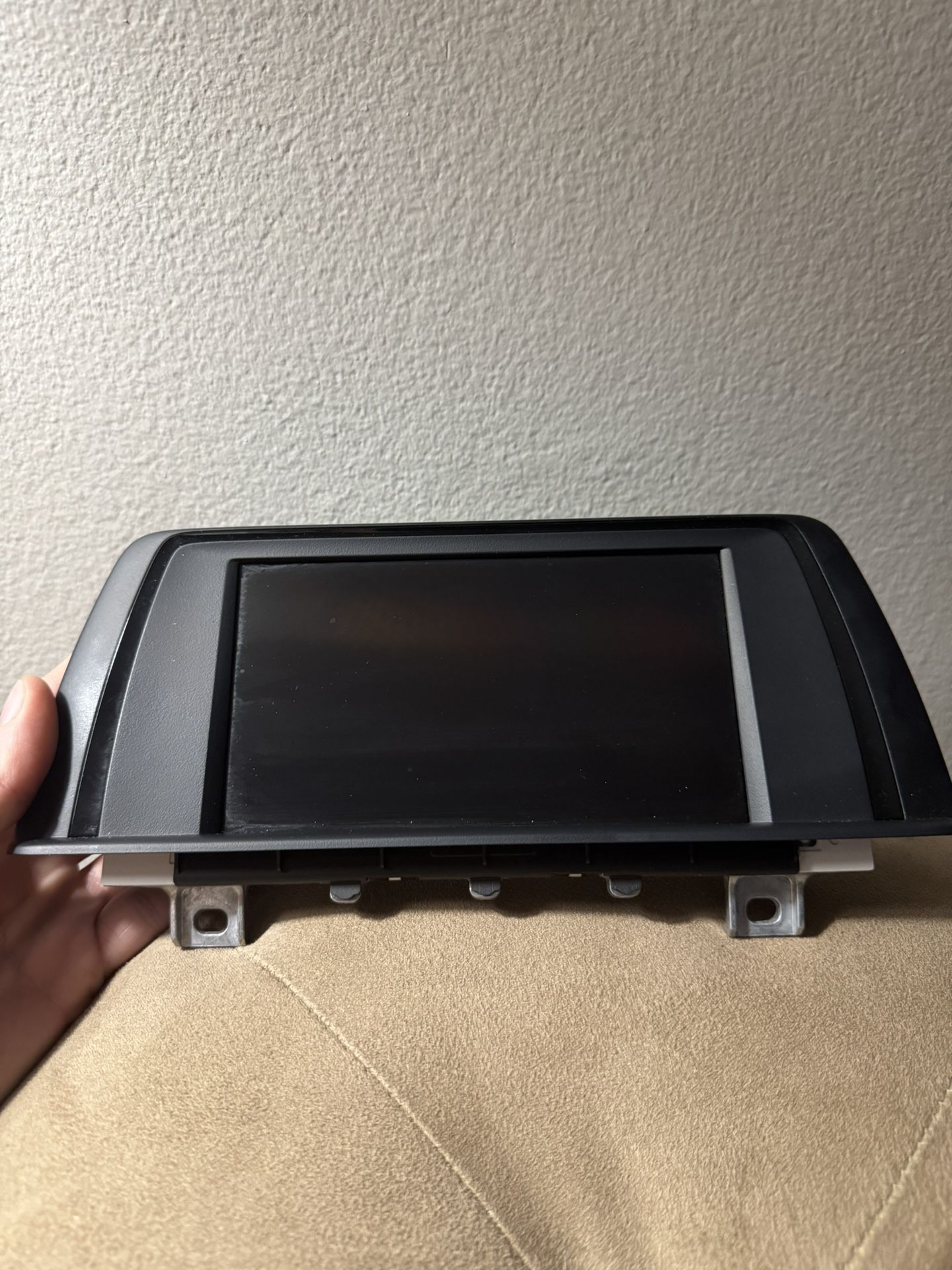 BMW Display Screen (2014 BMW 328) for Sale in Carpentersvle, IL - OfferUp