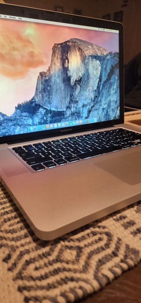Mint Condition MacBook Pro 8gb Ddr3 Mac Os X Yosemite for Sale in San ...
