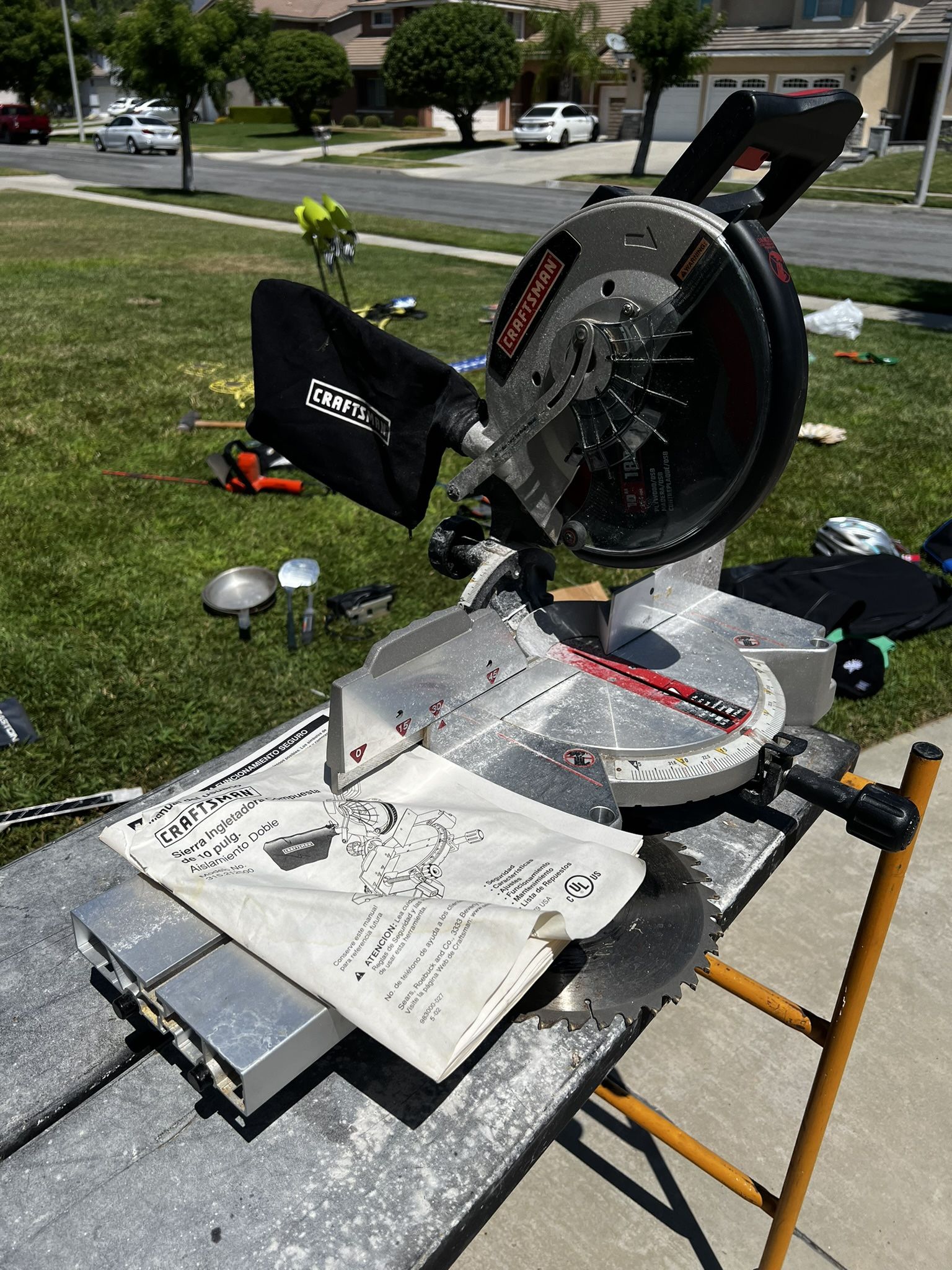 Craftsman 10” Compound Miter Saw for Sale in Alta Loma, CA - OfferUp