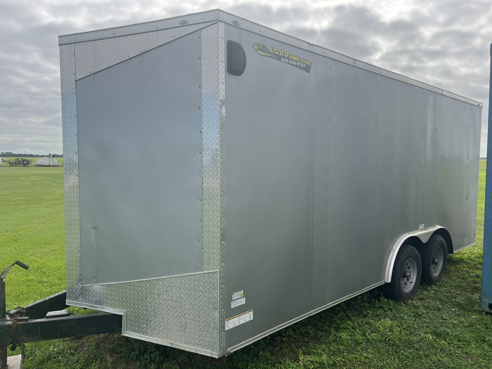 18x8.5 LOAD RUNNER FAST CARGO ENCLOSED TRAILER for Sale in Miami, FL ...