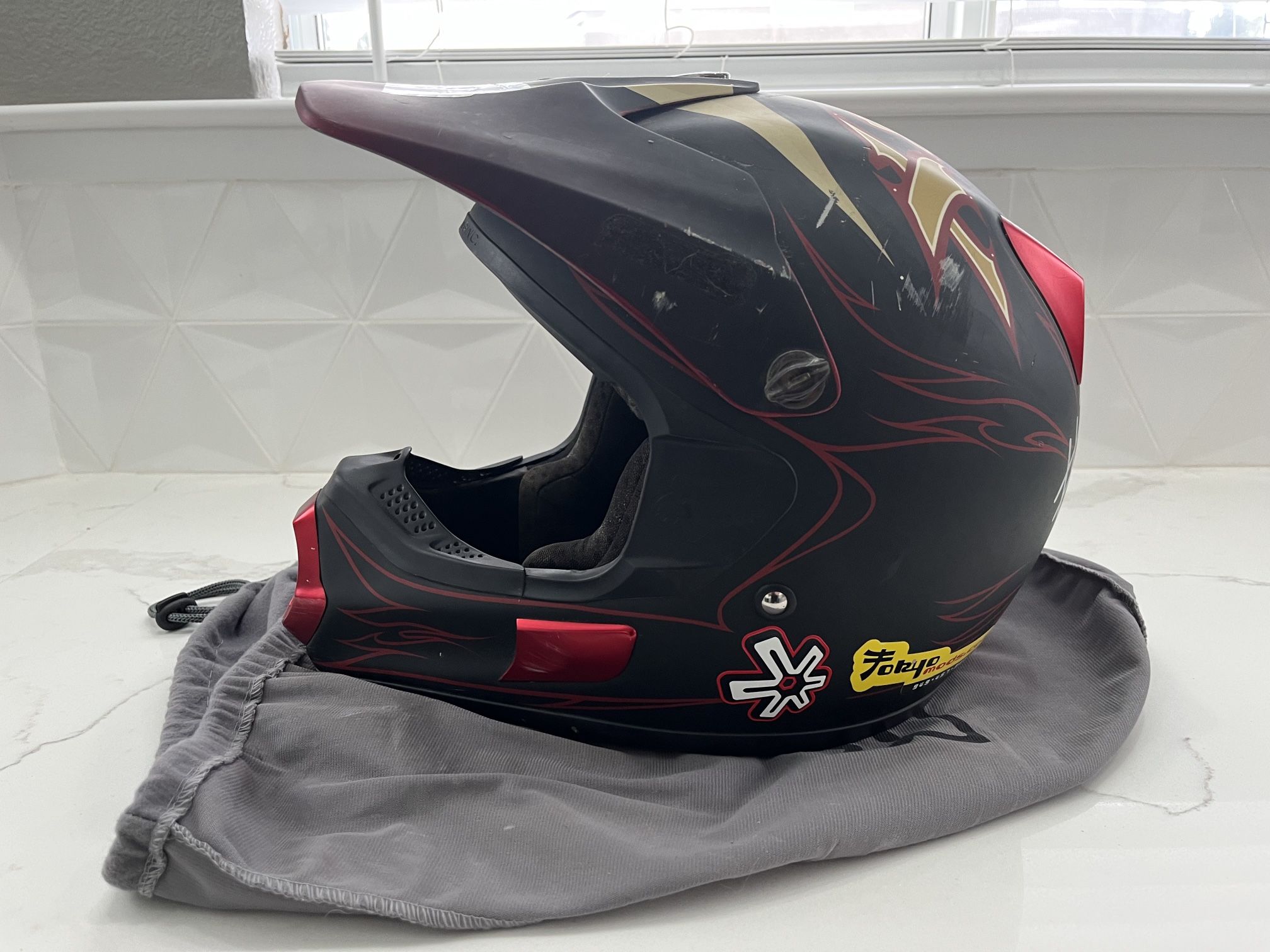 Fox Racing Helmet -Motocross, Dirt bike for Sale in Fresno, CA - OfferUp