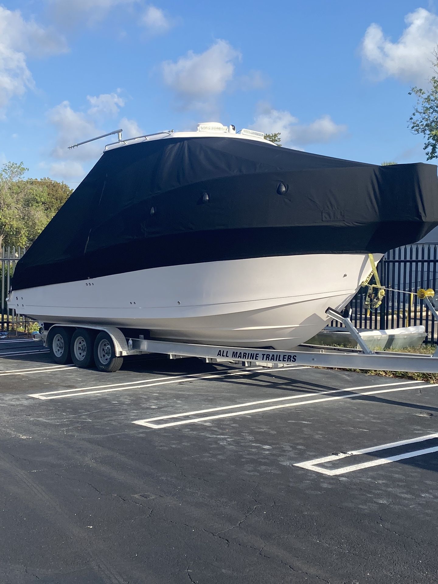 Proline 32 Express for Sale in Hialeah, FL - OfferUp