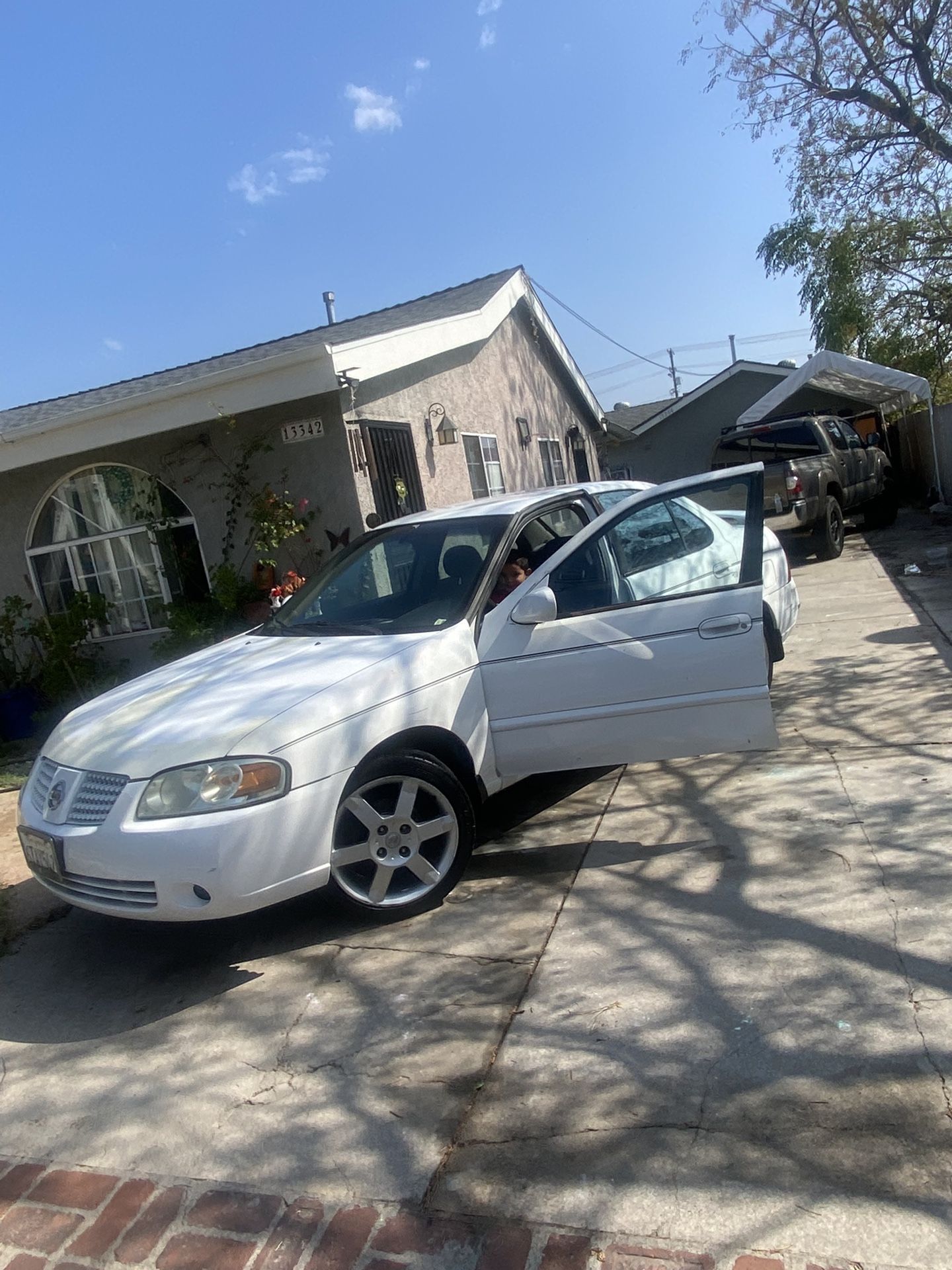 2005 Nissan Sentra for Sale in Los Angeles, CA - OfferUp