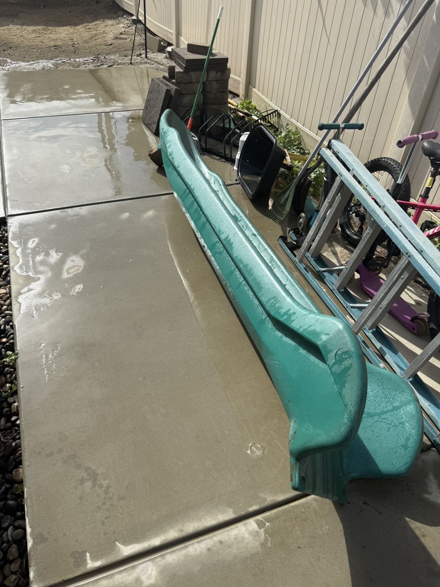 10 Foot Slide For Kids Playhouse. for Sale in Rialto, CA - OfferUp