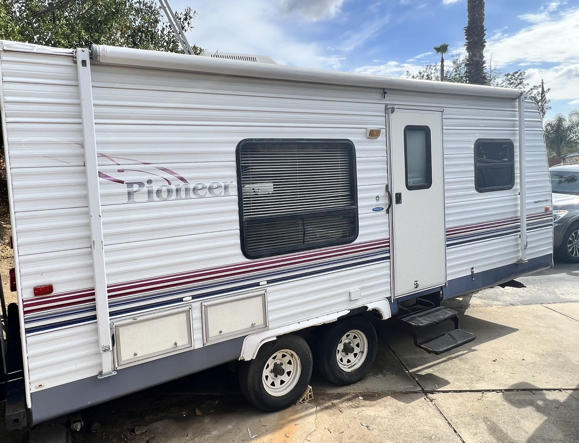 2004 Fleetwood Pioneer 19ft Travel Trailer RV - FREE DELIVERY for Sale ...
