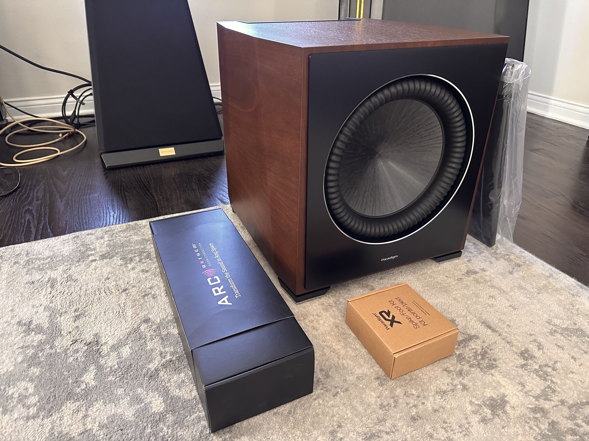 Paradigm XR13 Subwoofer Walnut for Sale in Simi Valley, CA - OfferUp