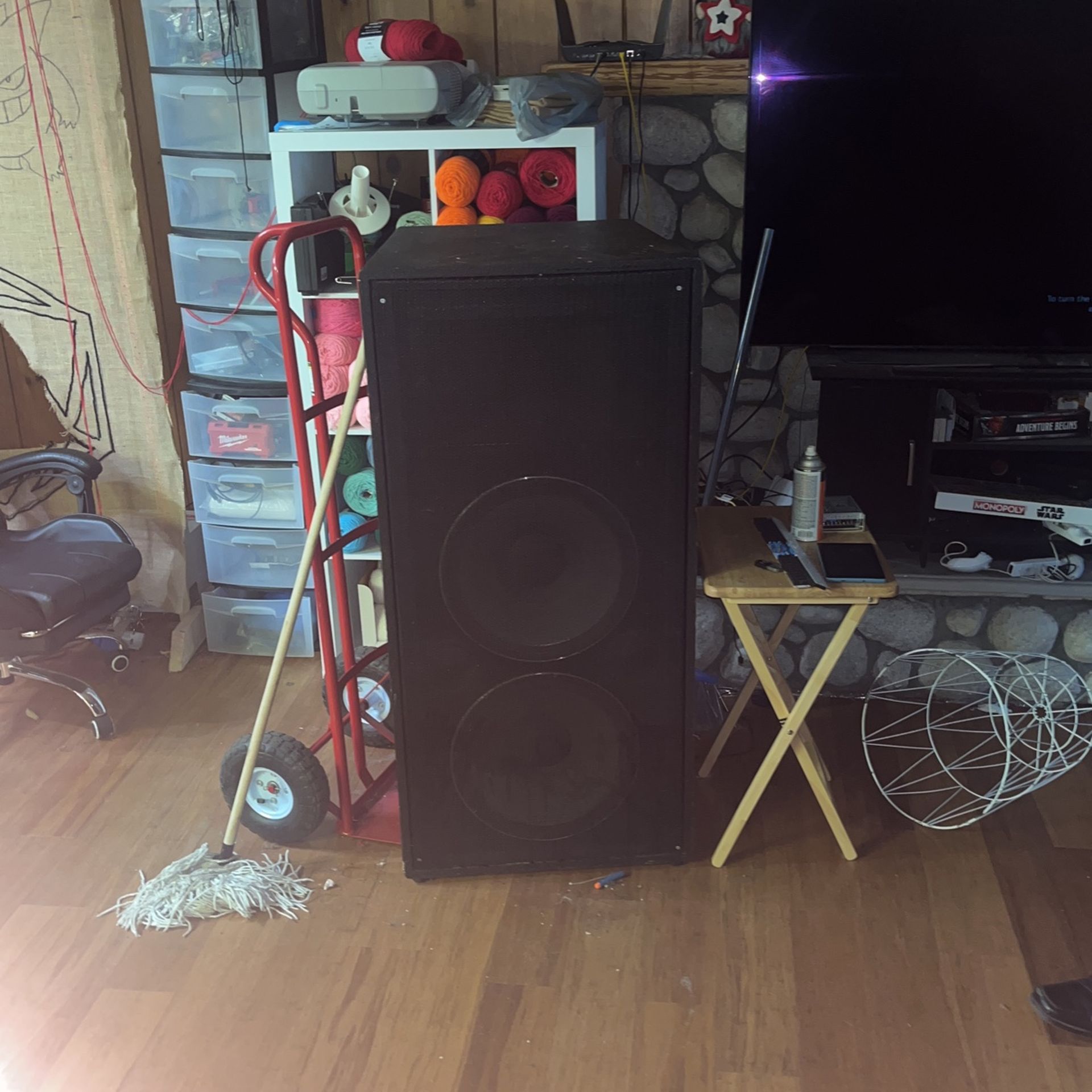 Pair of Very Large and loud 2x15" Active PA for Sale in Crestline, CA ...