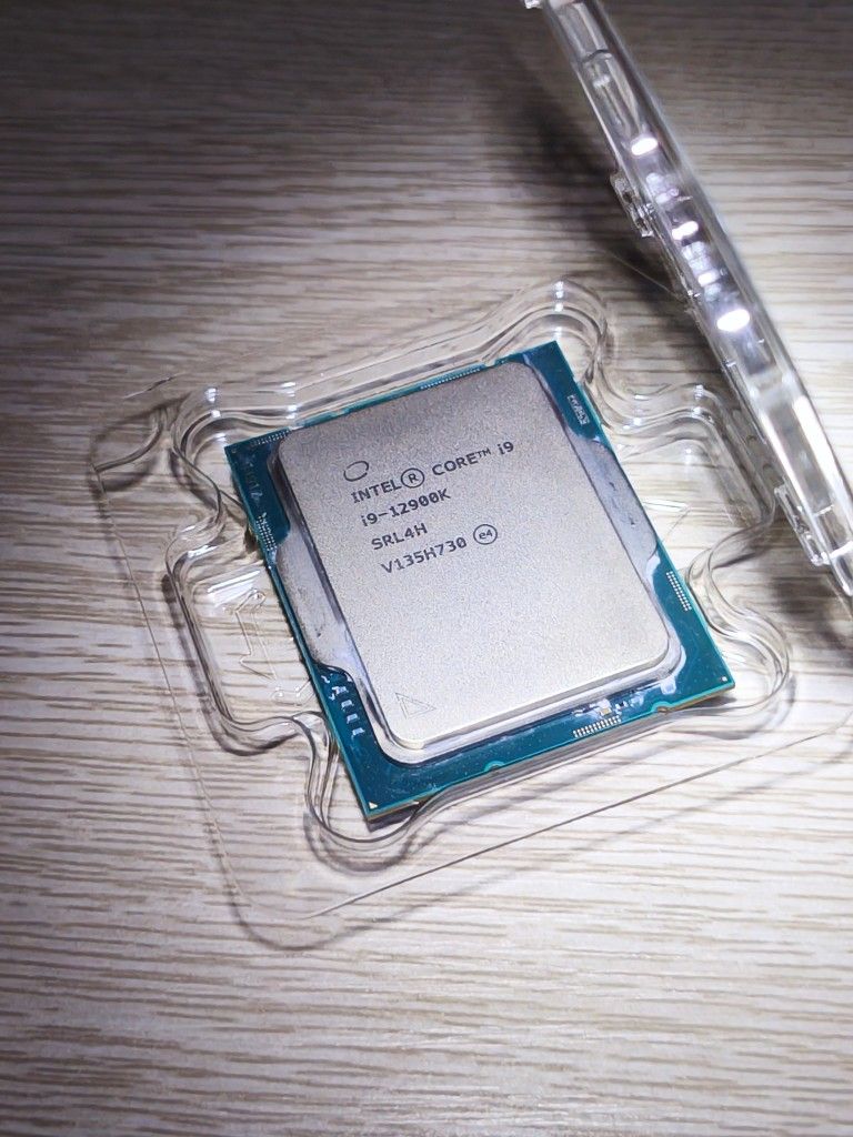 Intel i9 12900K CPU (LGA1700) for Sale in Windsor Hills, CA - OfferUp