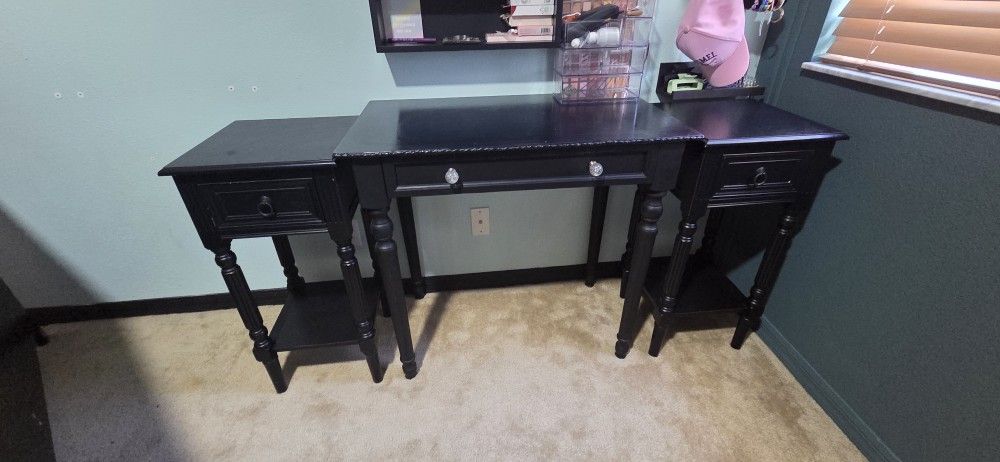 *FREE* Black Make Up Vanity and Tall Side Tables for Sale in Port St ...