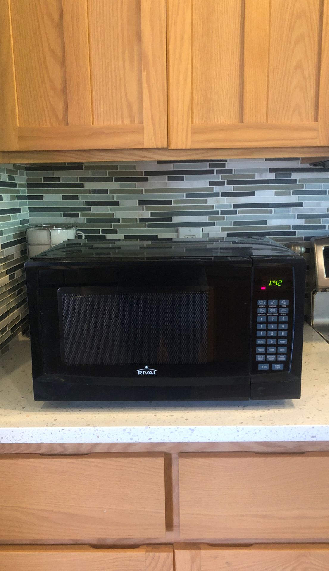 Rival Countertop Microwave for Sale in Tacoma, WA - OfferUp