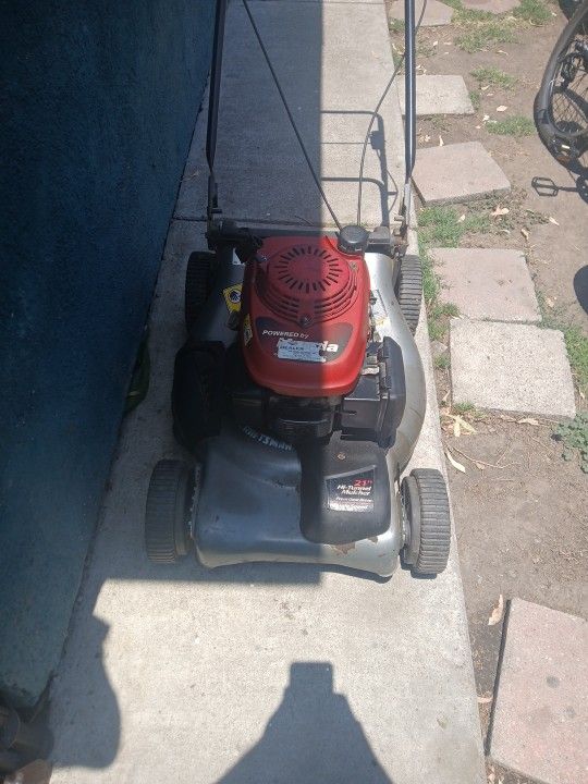 Honda Lawn Moore for Sale in Chino Hills, CA - OfferUp