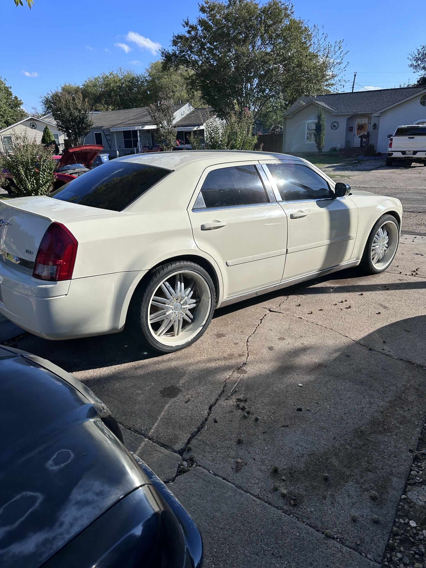 2005 Chrysler 300 for Sale in Dallas, TX - OfferUp