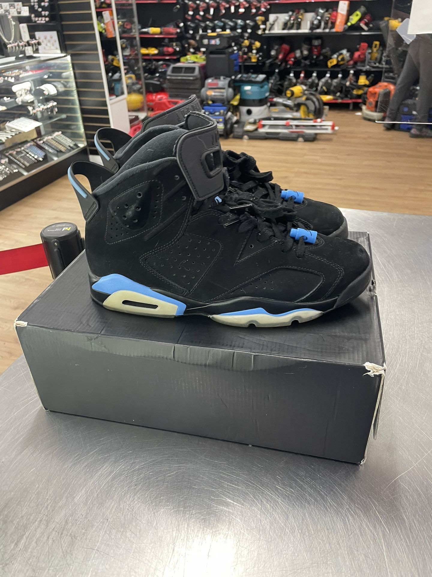 Jordan Retro 6 UNC Shoes 161933 for Sale in Federal Way, WA - OfferUp