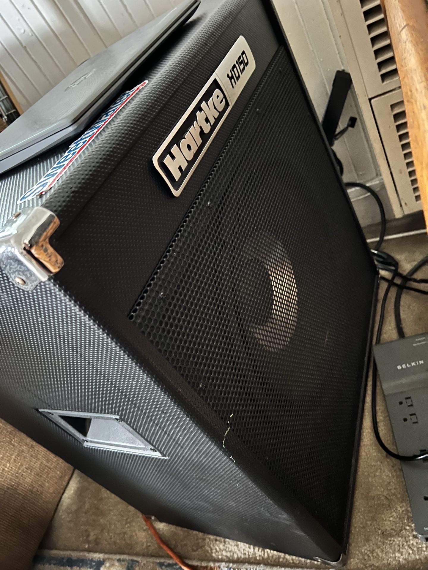 Hartke HD150 1x15" 150-watt Bass Combo Amp for Sale in San Diego, CA ...