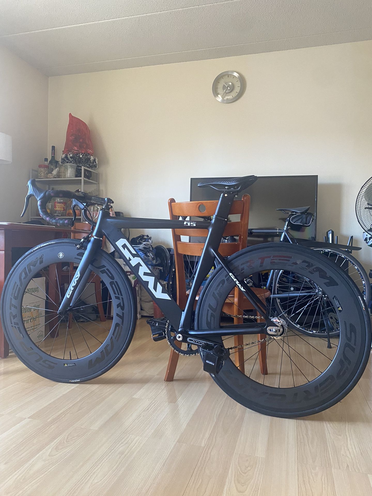 custom built Gray F15 fixed gear bike for Sale in Chicago, IL - OfferUp