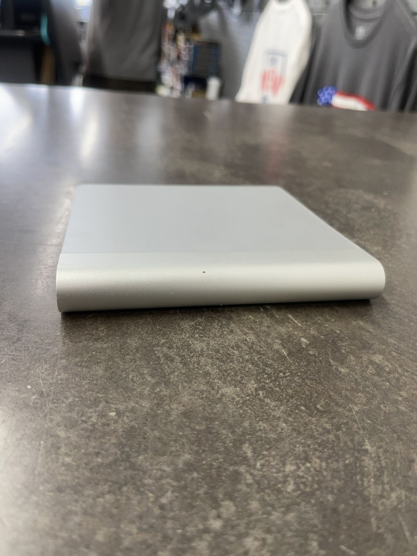 APPLE A1339 MAGIC TRACKPAD 1 MULTI-TOUCH TRACKPAD for Sale in Whittier ...