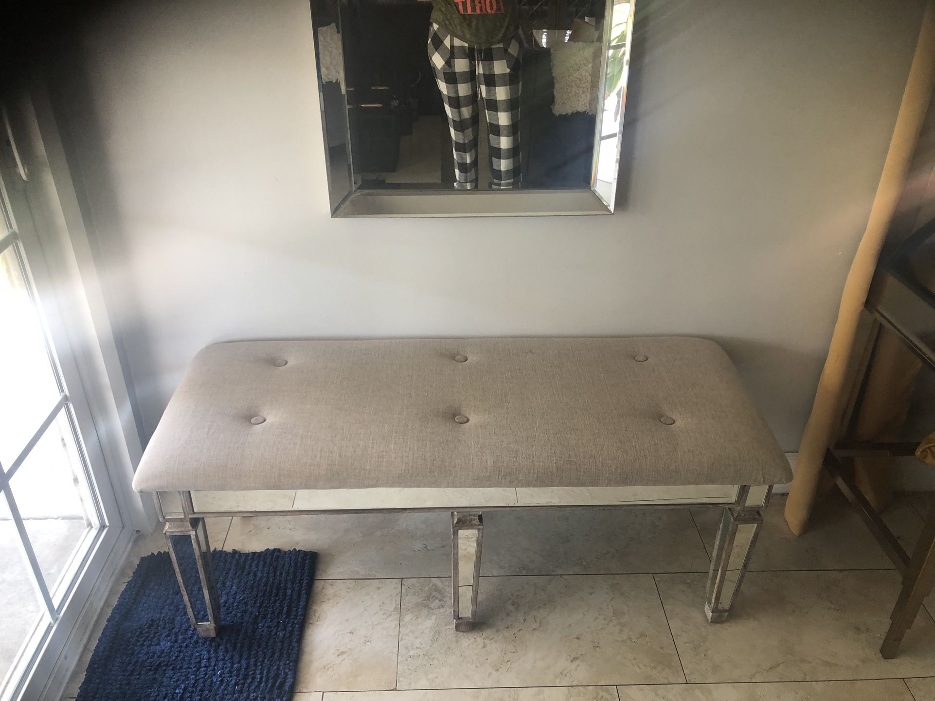 Mirrored Z Gallery Bench for Sale in Santa Ana, CA - OfferUp