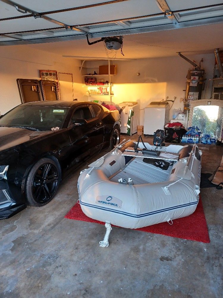 Hydroforce 11 Foot Inflatable Bout for Sale in Rialto, CA - OfferUp